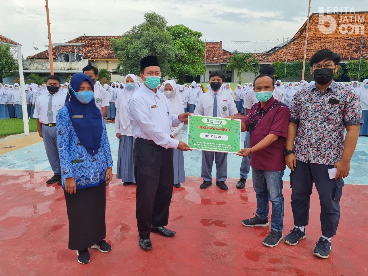Gandeng DLH dan MAN Sumenep, Komunitas Kampong Ijo Luncurkan Beasiswa ...