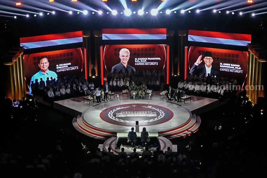 Debat Capres, 3 Paslon Tunjukkan Ciri Khas Lewat Outfit