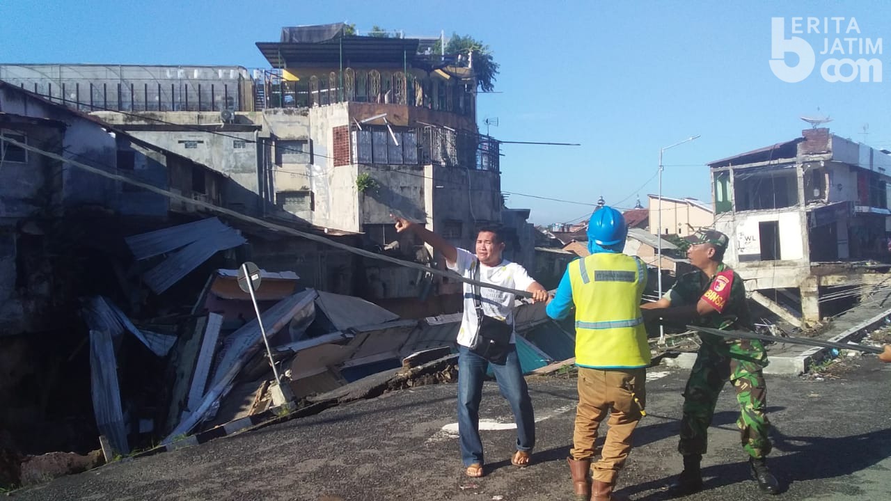 Pemprov Jatim Perbaiki Ruas Jalan Jember yang Ambrol Tahun Ini